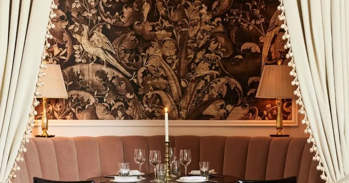 The 9 Most Romantic Restaurant Booths In New York City | Quintessentially